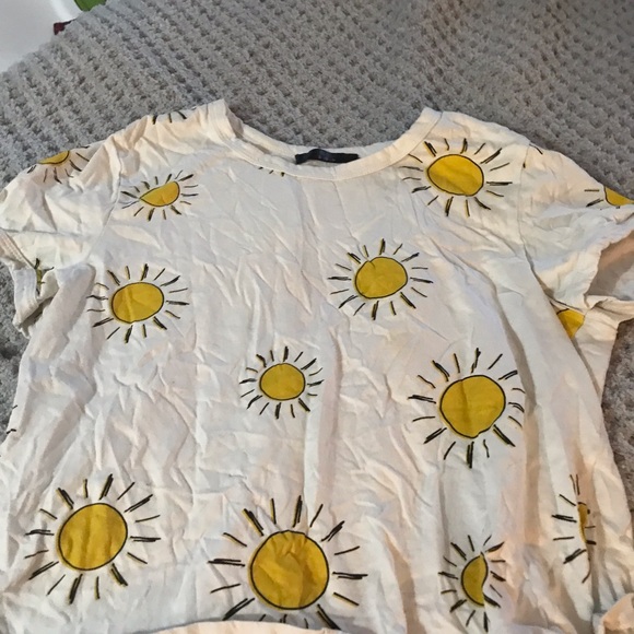 Tops | Vintage Sunshine Print Crop Top White And Yellow | Poshmark